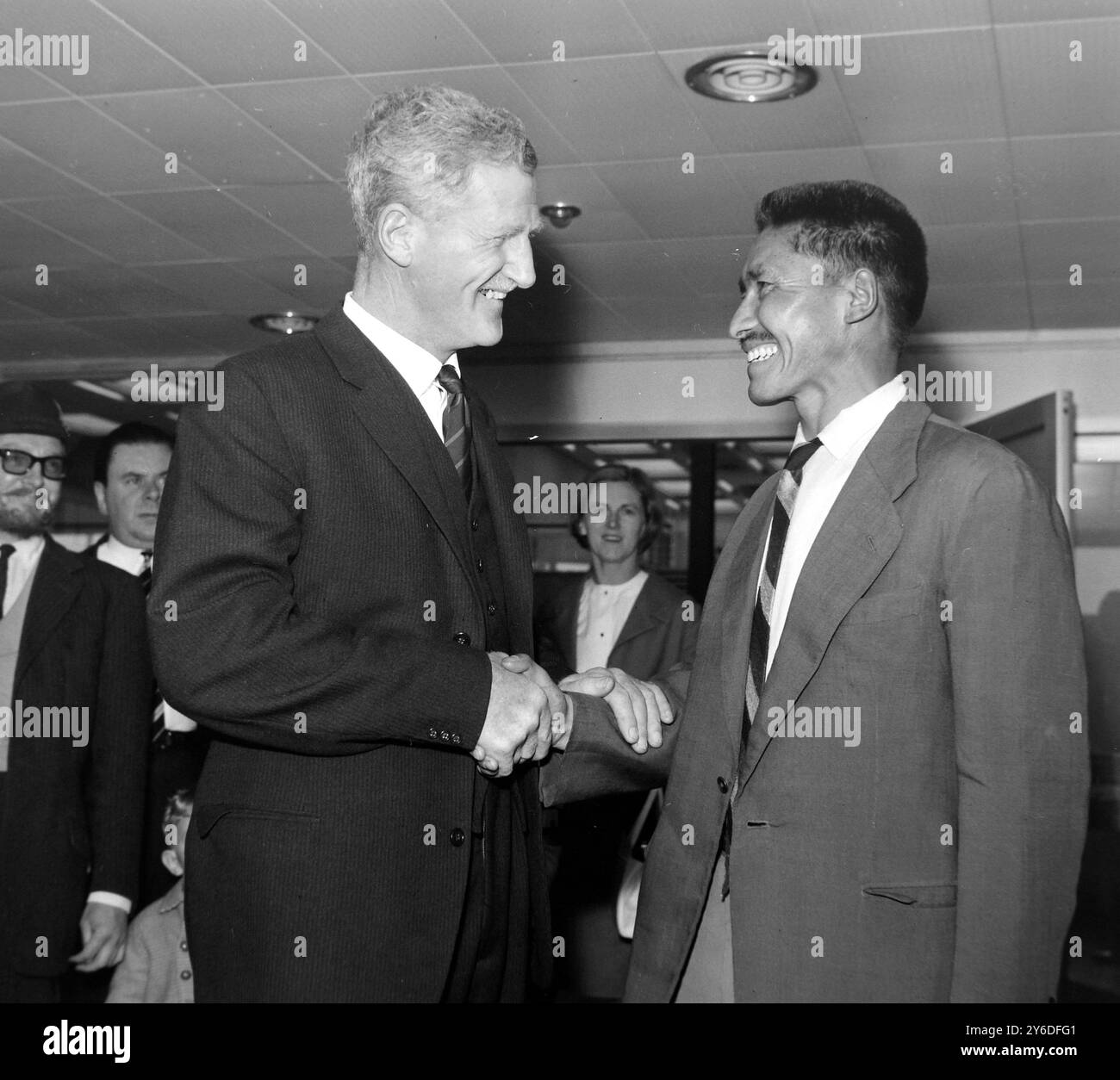 Sir john hunt hi-res stock photography and images - Alamy