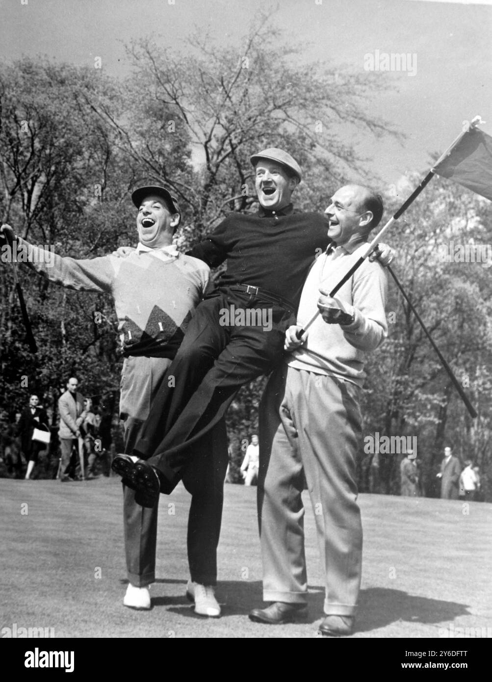 COMEDIAN TED RAY AND ERIC BROWN PLAY GOLF WITH BEN WARRIS IN GLASGOW ...