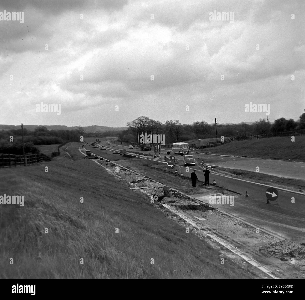 BUILDING A NEW M2 MOTORWAY IN KENT ; 16 MAY 1963 Stock Photo - Alamy