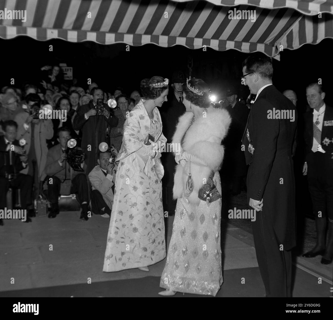 QUEEN FABIOLA, QUEEN ELIZABETH II WITH PRINCE PHILIP AND KING BAUDOUIN ...