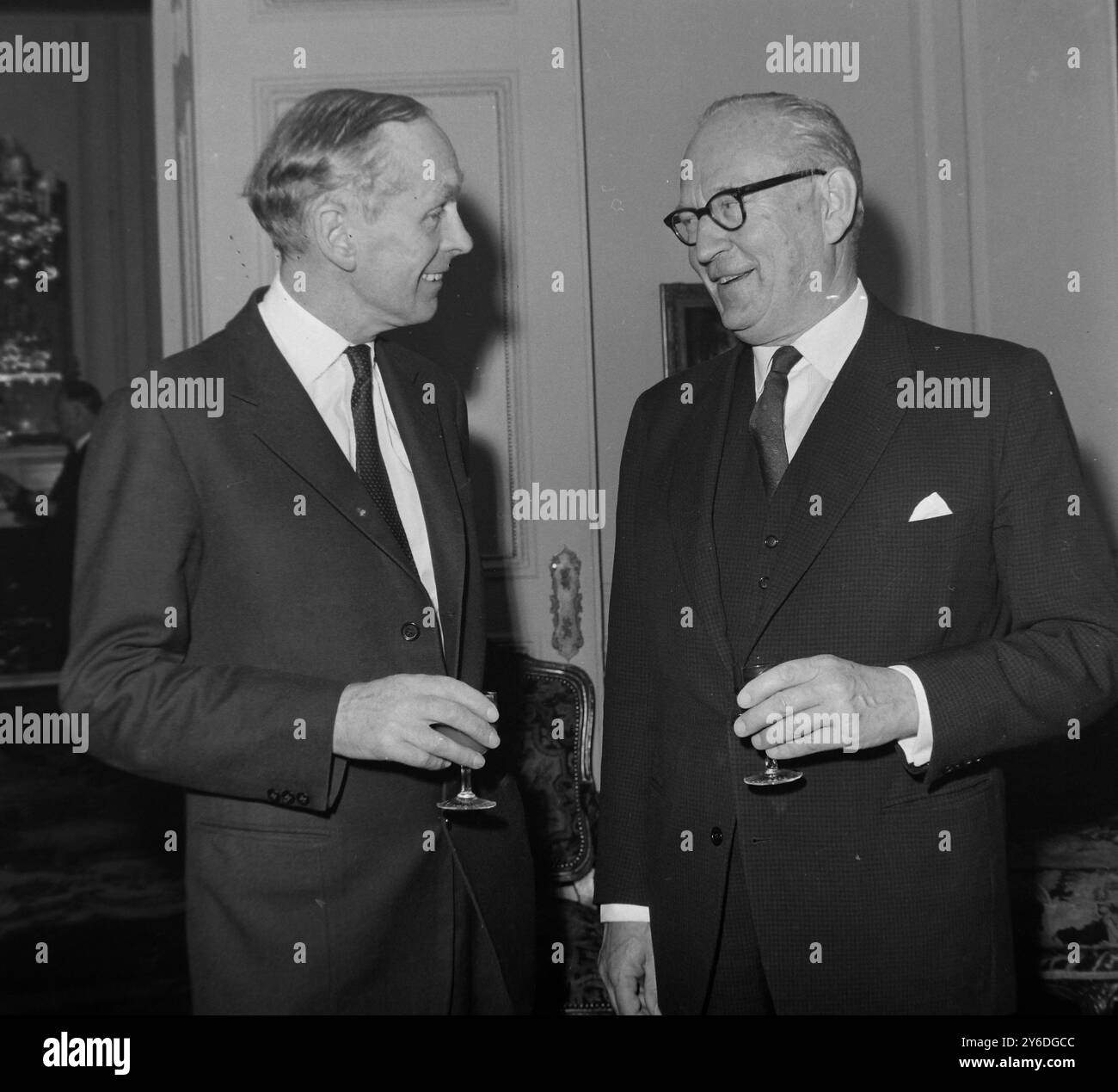 LORD HOME WITH HALVARD LANGE IN LONDON ; 16 MAY 1963 Stock Photo - Alamy