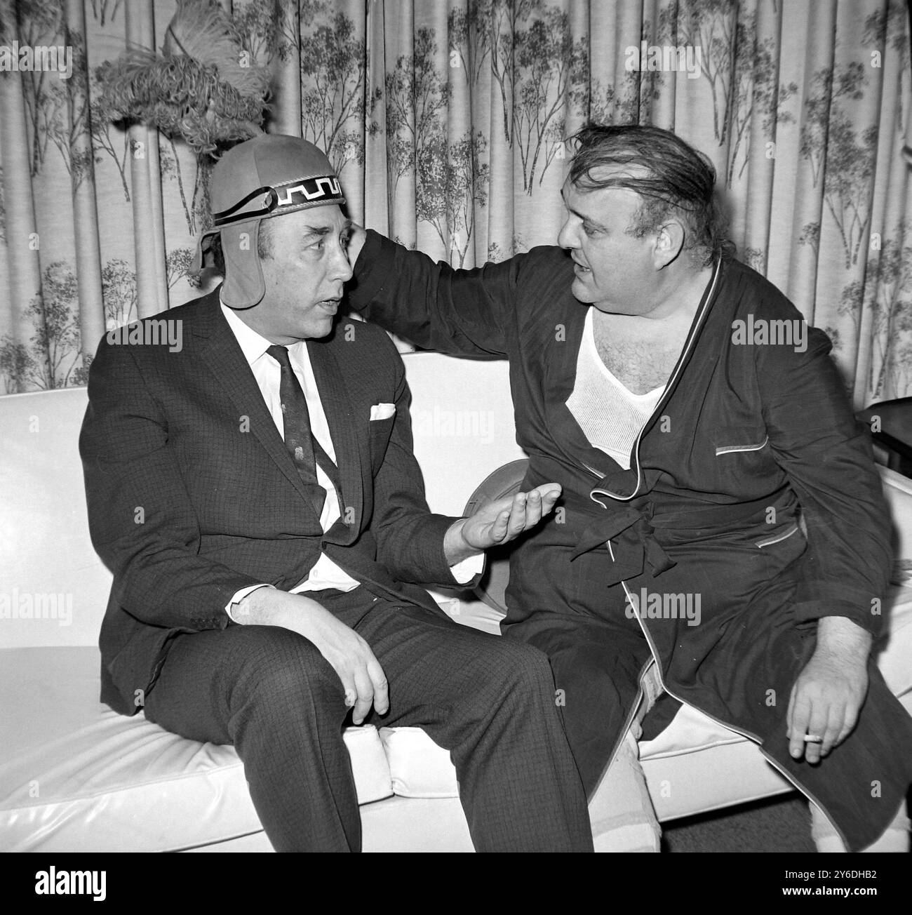 Zero mostel hi-res stock photography and images - Alamy