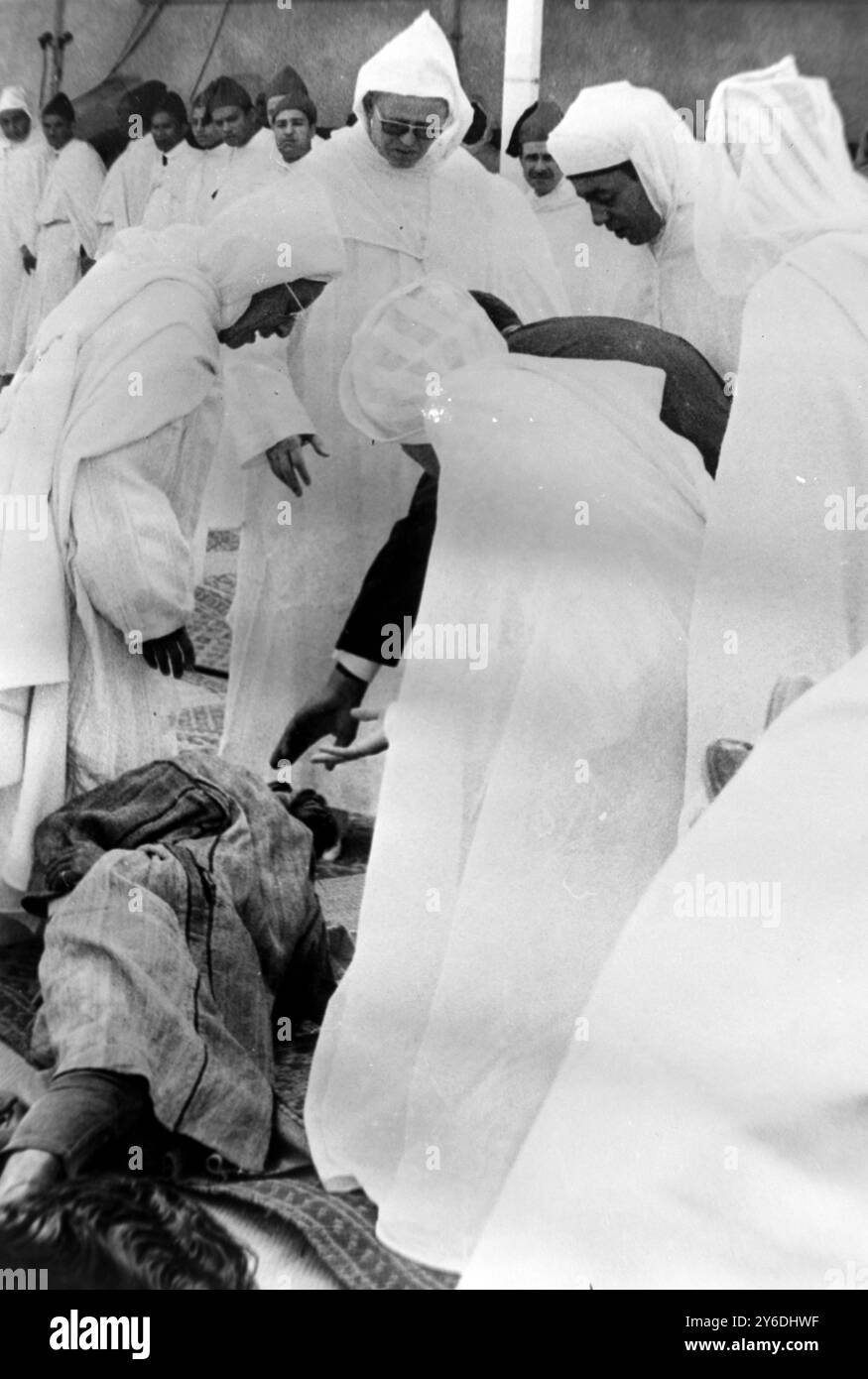 KING HASSAN II AT ISLAMIC RELIGIOUS CEREMONY IN RABAT, MOROCCO ; 7 MAY ...