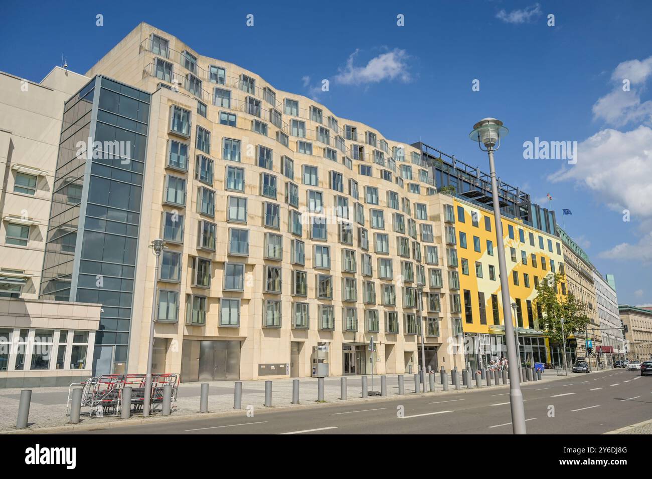 Wohnhaus, Eigentumswohnungen, Architekt Frank O. Gehry, Behrenstraße 73 ...
