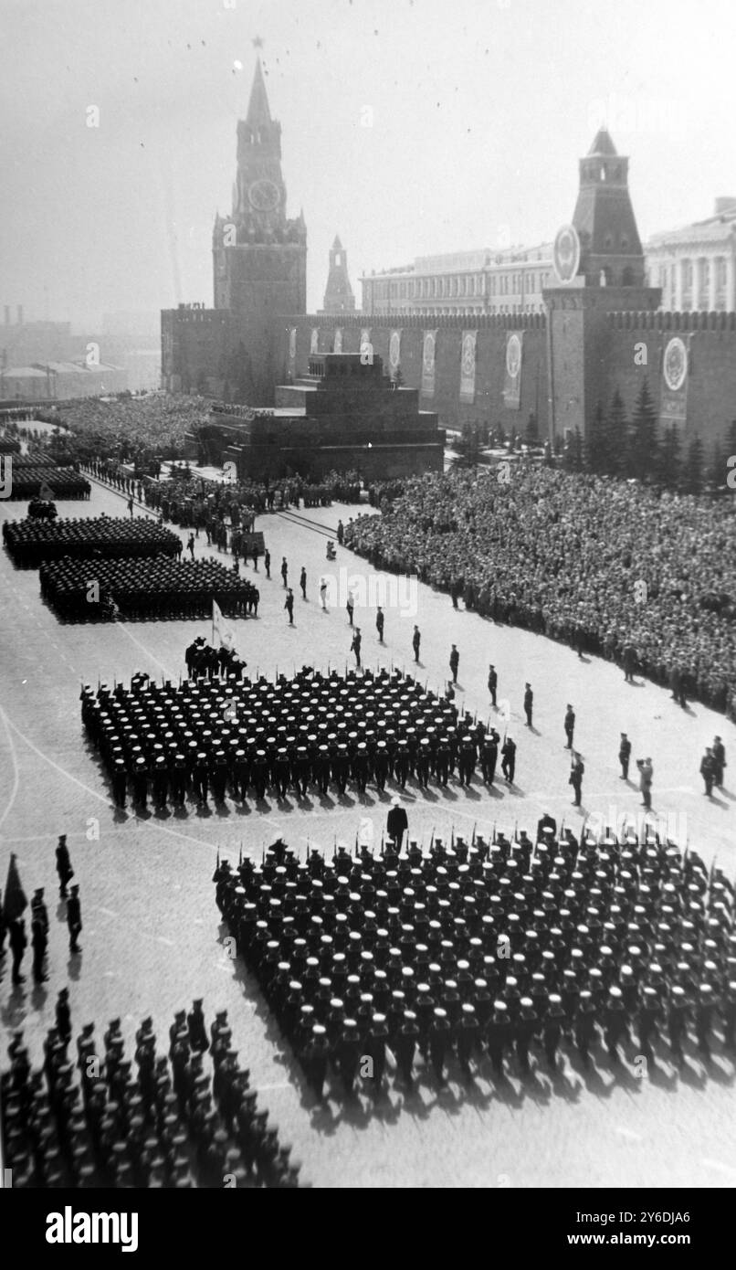 MAY DAY PARADE CELEBRATIONS IN MOSCOW , RUSSIA - 3 MAY 1963 Stock Photo ...