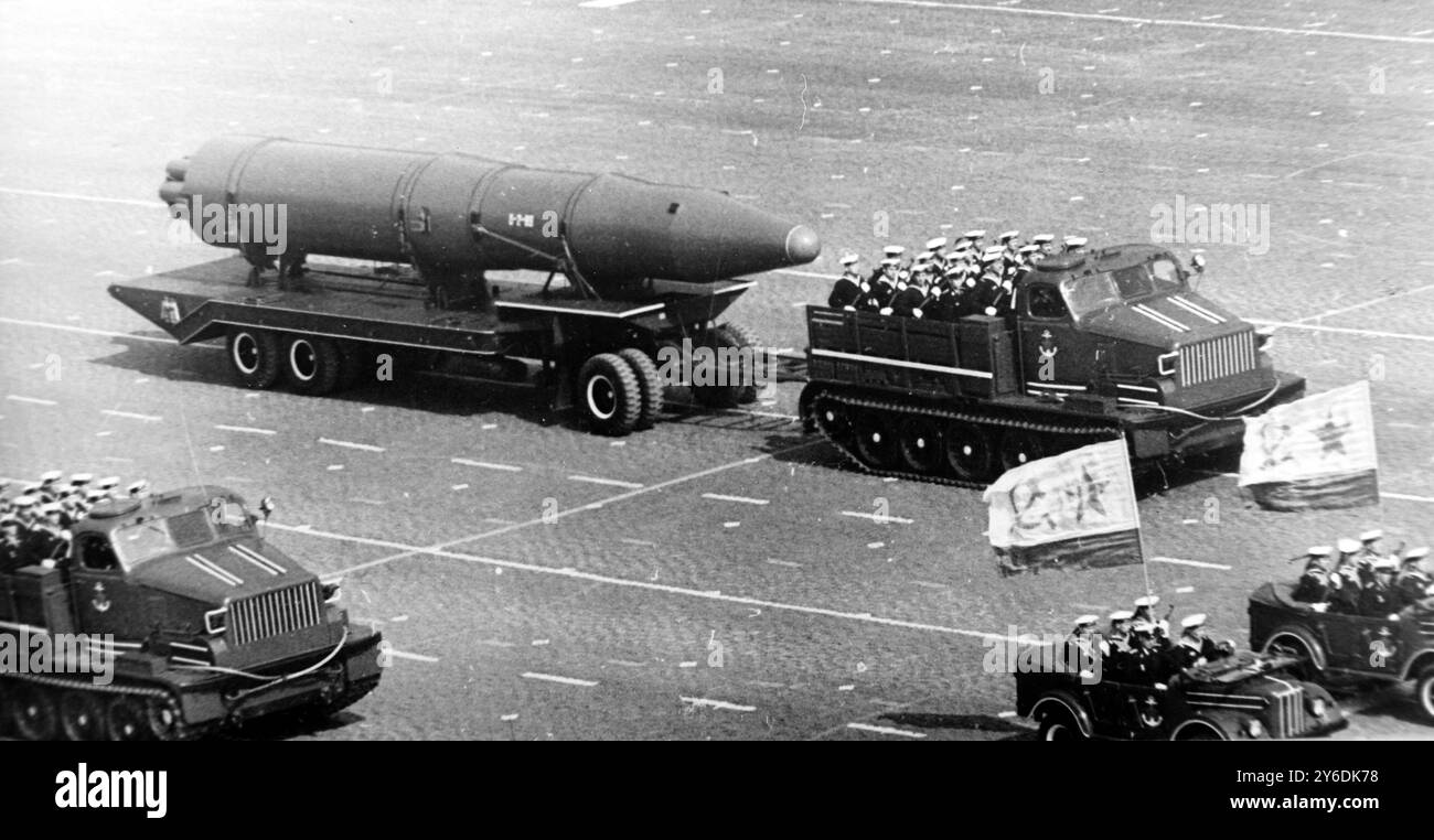 May day parade 1963 hi-res stock photography and images - Alamy