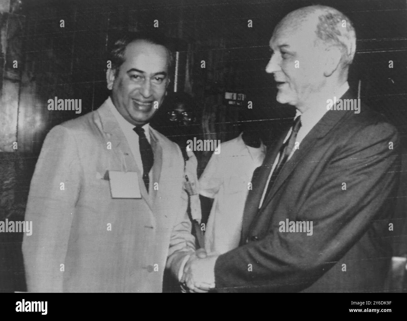 DEAN RUSK WITH ZULFIWAR ALI BHUTTO IN KARACHI / ; 30 APRIL 1963 Stock ...