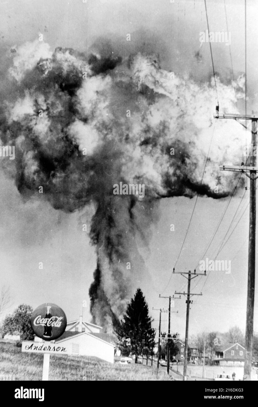 Old propane tank Black and White Stock Photos & Images - Alamy