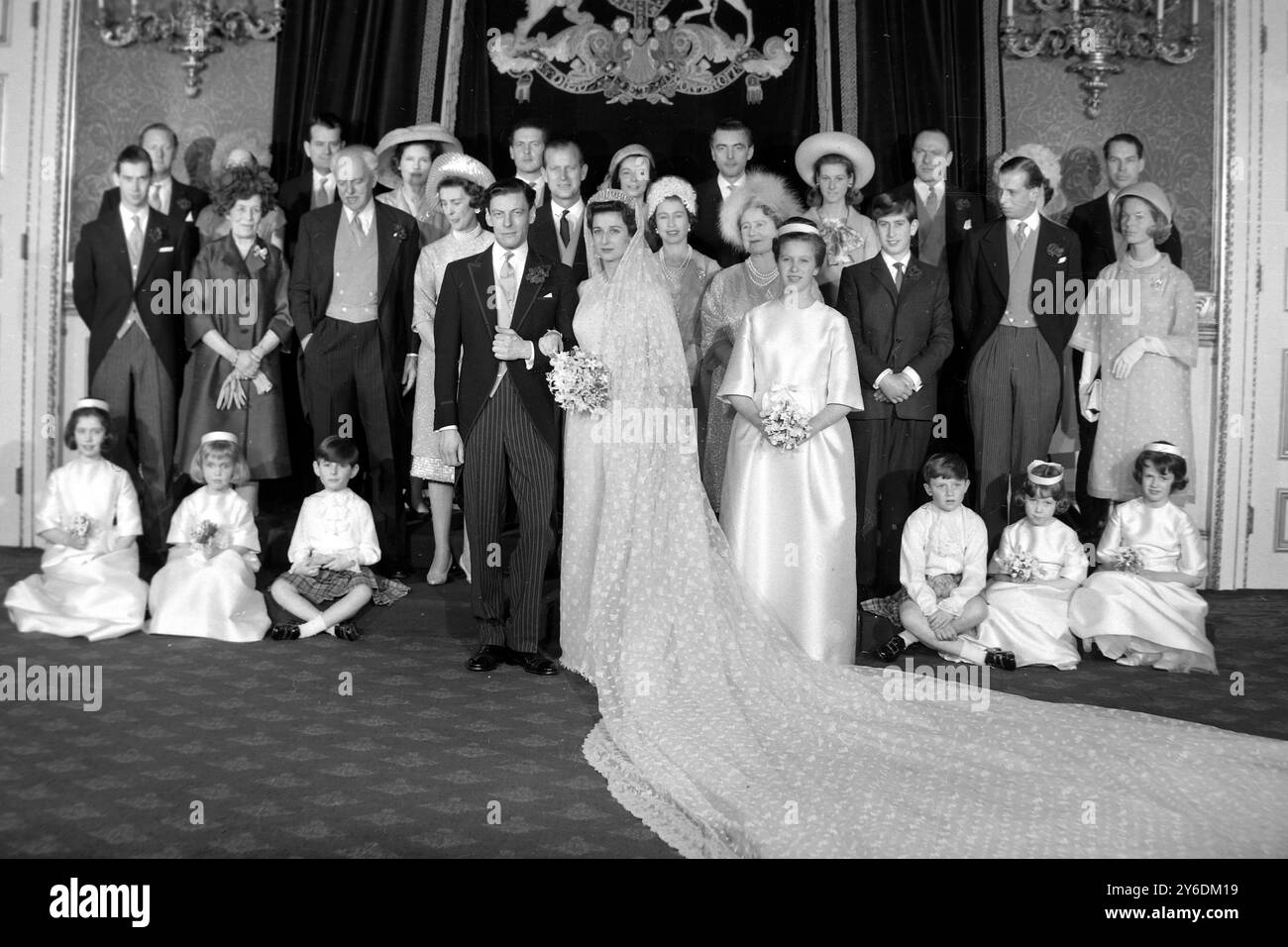 PRINCESS ALEXANDRA AND ANGUS OGILVY WEDDING AT WESTMISTER ABBEY IN ...