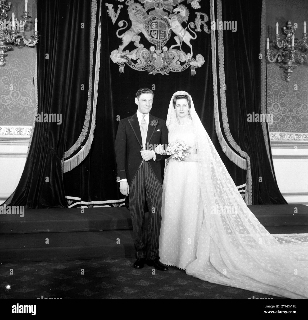 PRINCESS ALEXANDRA AND ANGUS OGILVY WEDDING AT WESTMISTER ABBEY IN ...
