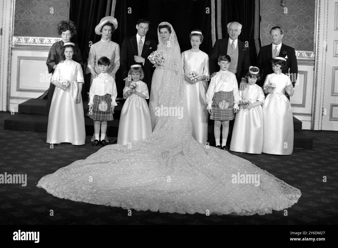PRINCESS ALEXANDRA AND ANGUS OGILVY WEDDING AT WESTMISTER ABBEY IN ...