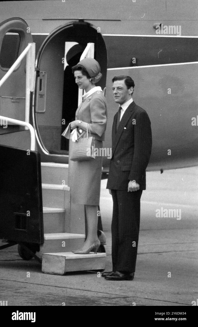 PRINCESS ALEXANDRA AND ANGUS OGILVY AFTER WEDDING AT LONDON LONDON TO ...