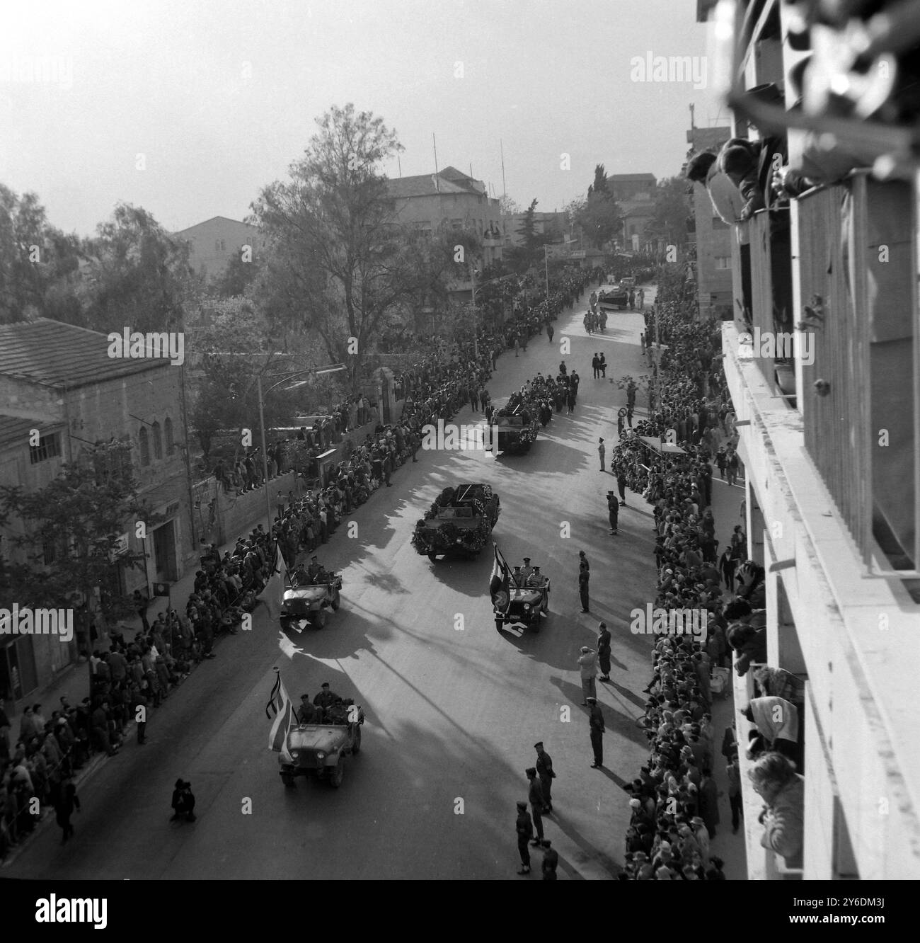 FUNERALS DAVID ZVI BEN GURION PACKED STREETS IN JERUSALEM ; 25 APRIL ...