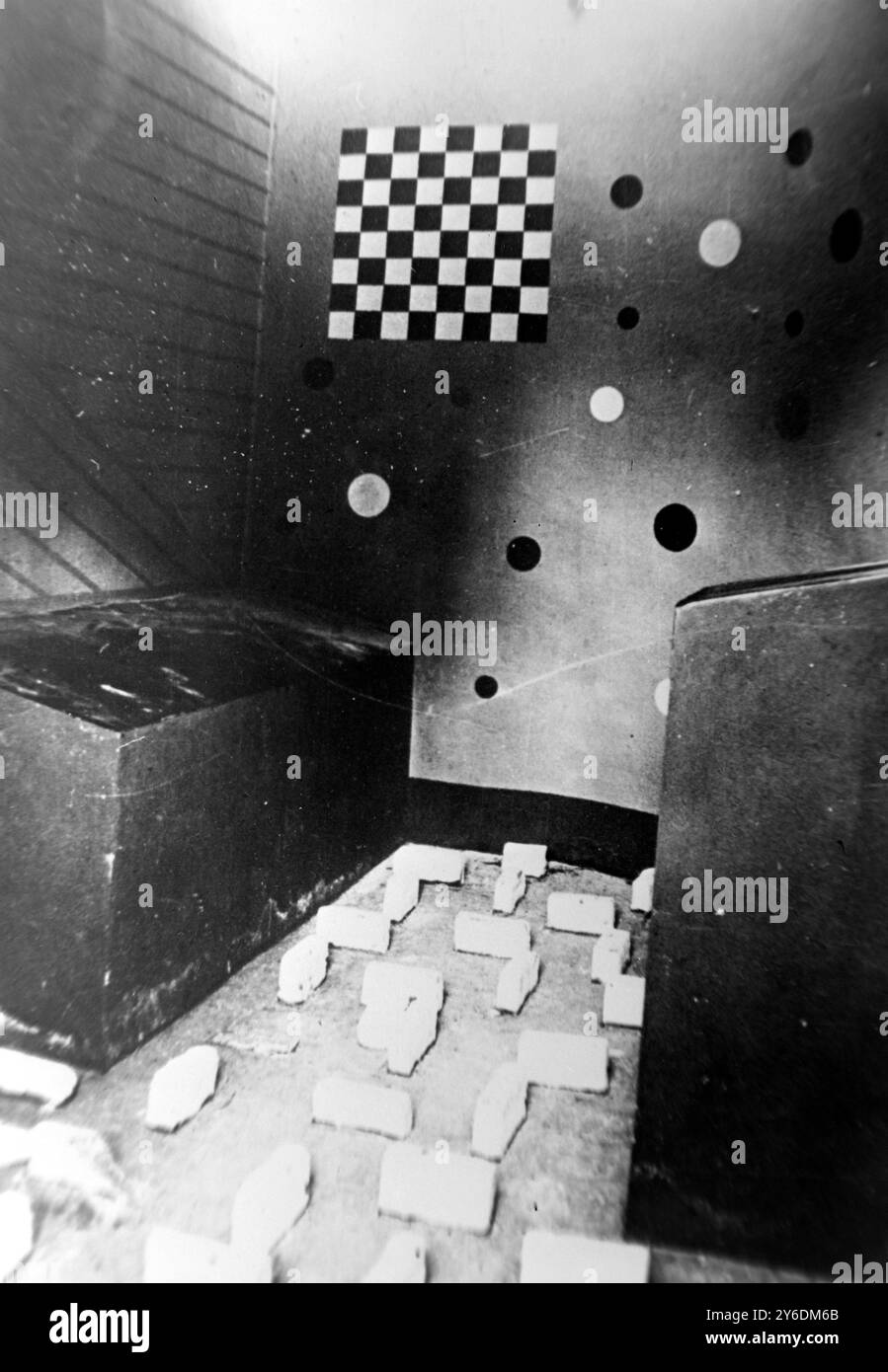 JULIAN GRIMAU TORTURE CELL IN MADRID ; 23 APRIL 1963 Stock Photo - Alamy