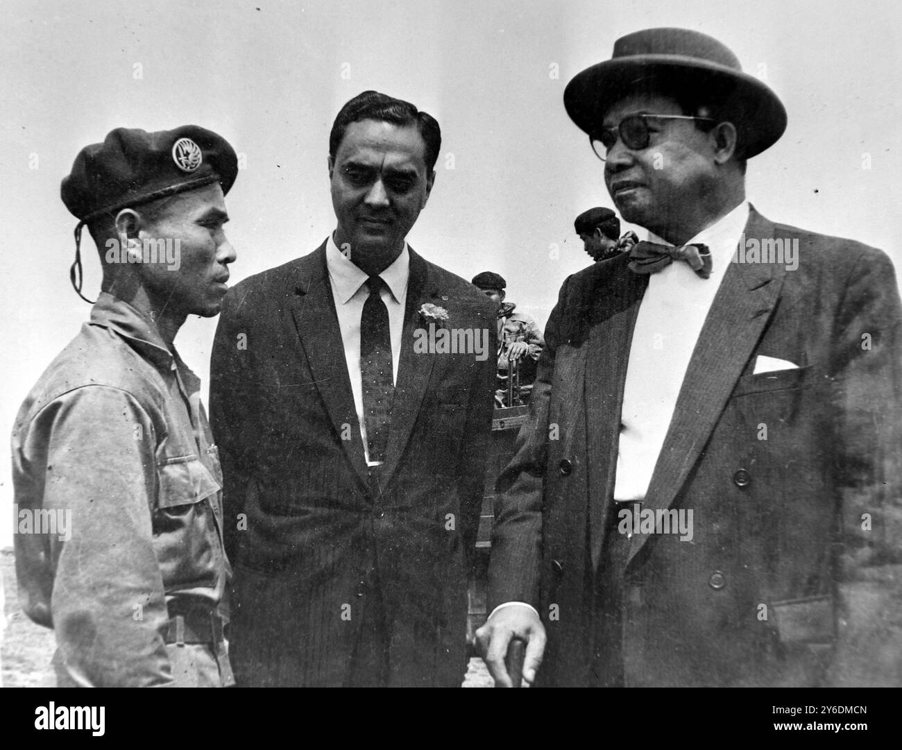 Reportes Black and White Stock Photos & Images - Alamy