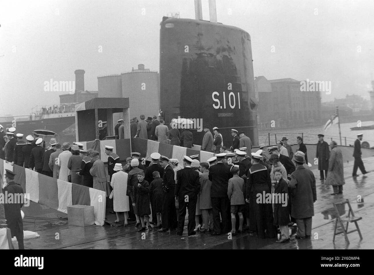 Britain nuclear submarine Black and White Stock Photos & Images - Alamy