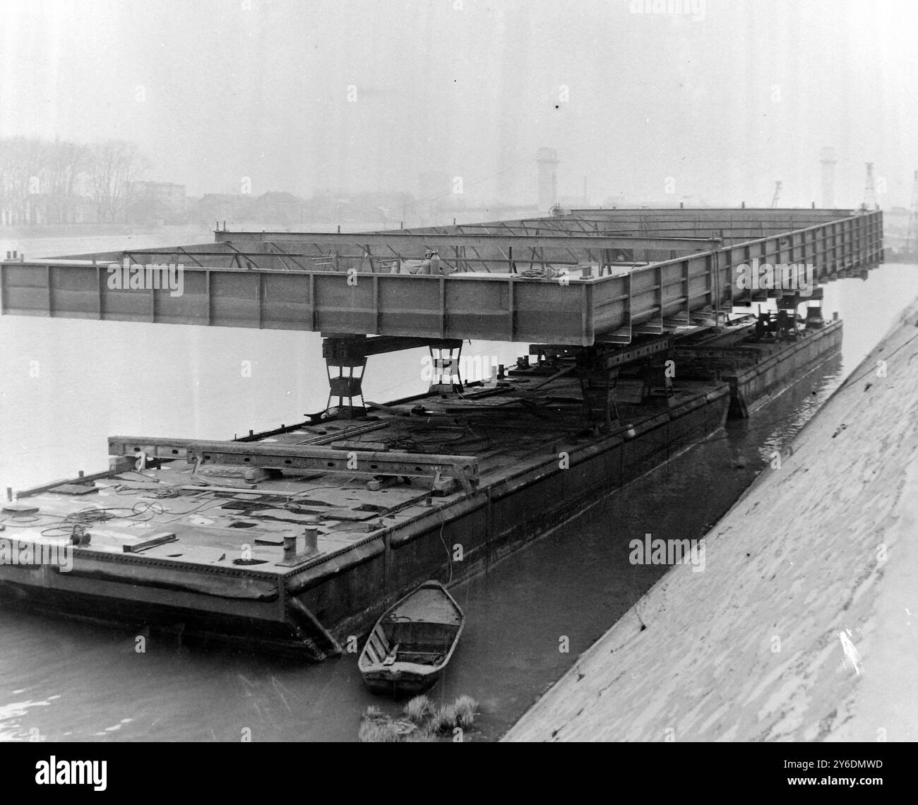 SWIM BATHS NEW STEEL BASIN BAINS DELINGY FLOATING SWIMMING POOL IN ...