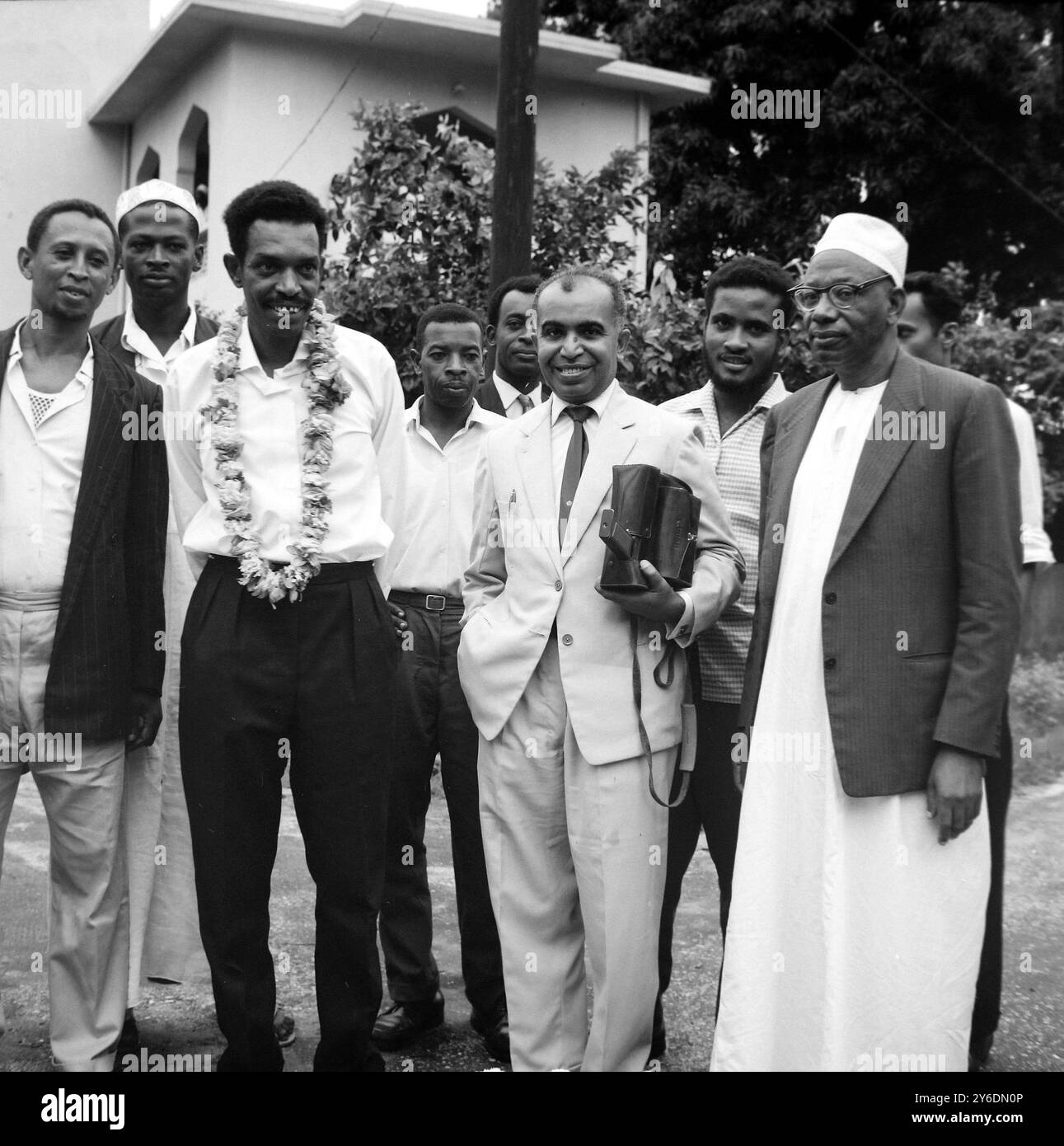 GBHEIK ABDUL RAHMAN BABU WITH SHEIKH MOHAMED SHANTE AND SHEIKH ALI ...
