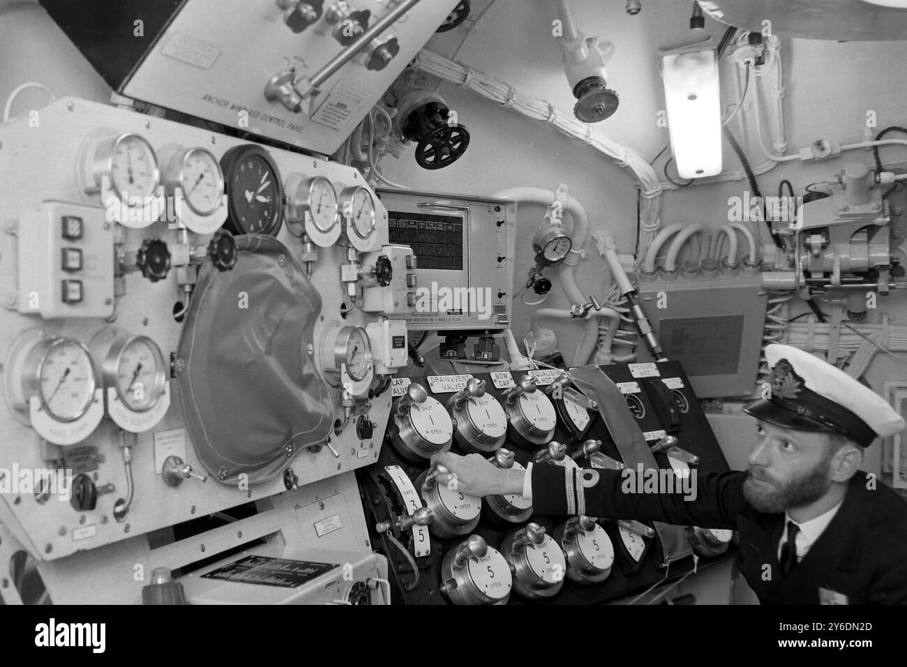 The first nuclear submarine hi-res stock photography and images - Alamy