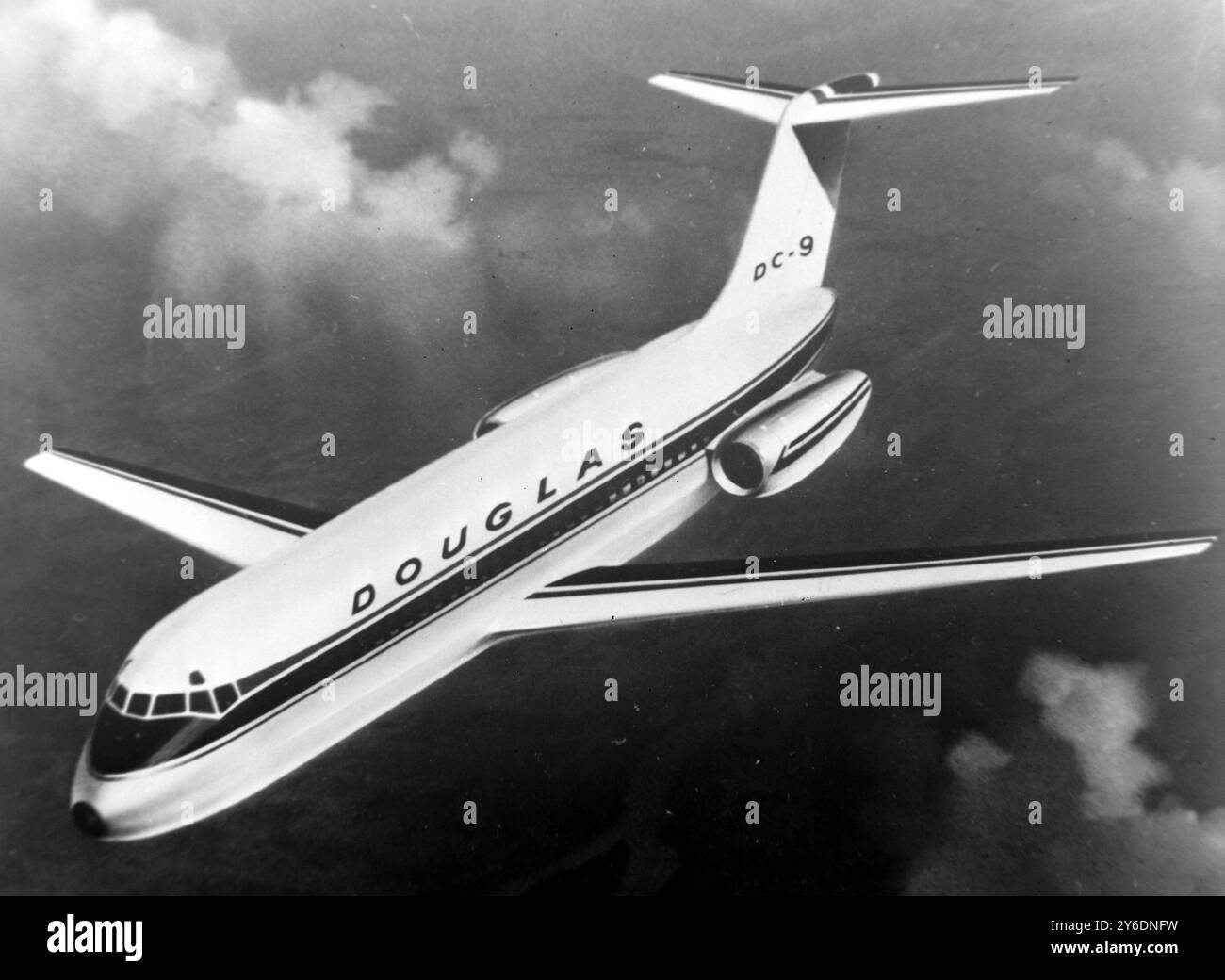 Old dc 9 aircraft hi-res stock photography and images - Alamy
