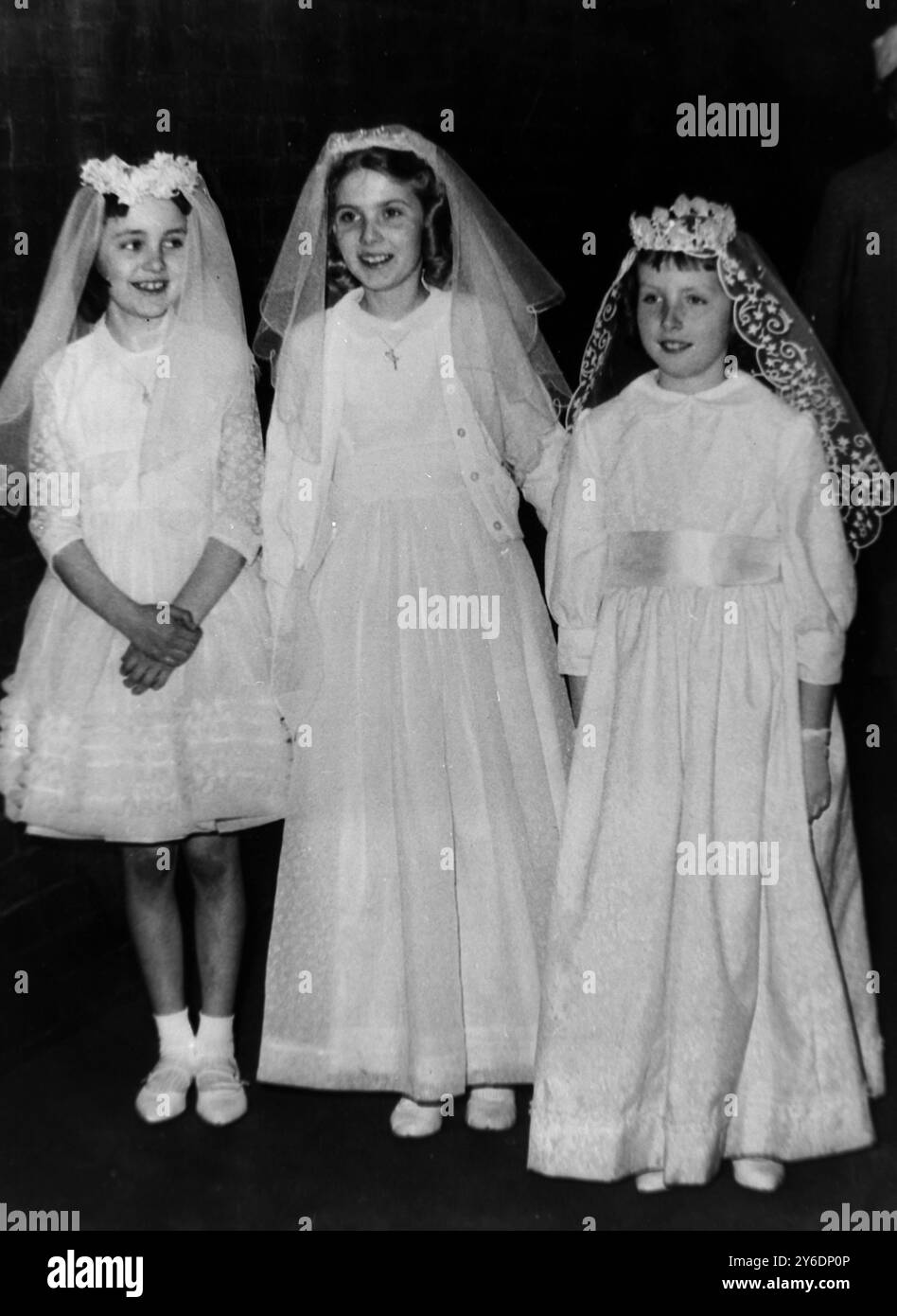 RELIGION - CONFIRMATION DRESS - HELEN MAUREEN GREGORY McCARREN - 7 ...