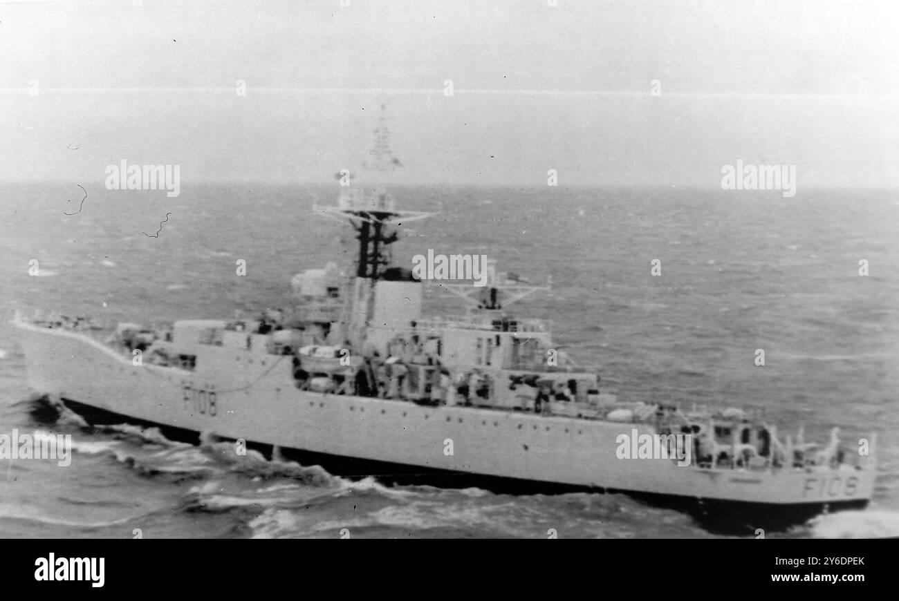 EXILES FRIGATE LONDONDERRRY CAPTURES CUBANS BAHAMAS ; 2 APRIL 1963 ...