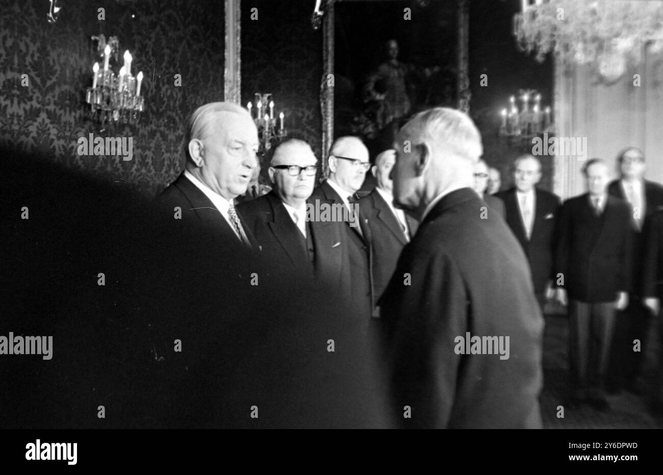30 march 1963 Black and White Stock Photos & Images - Alamy