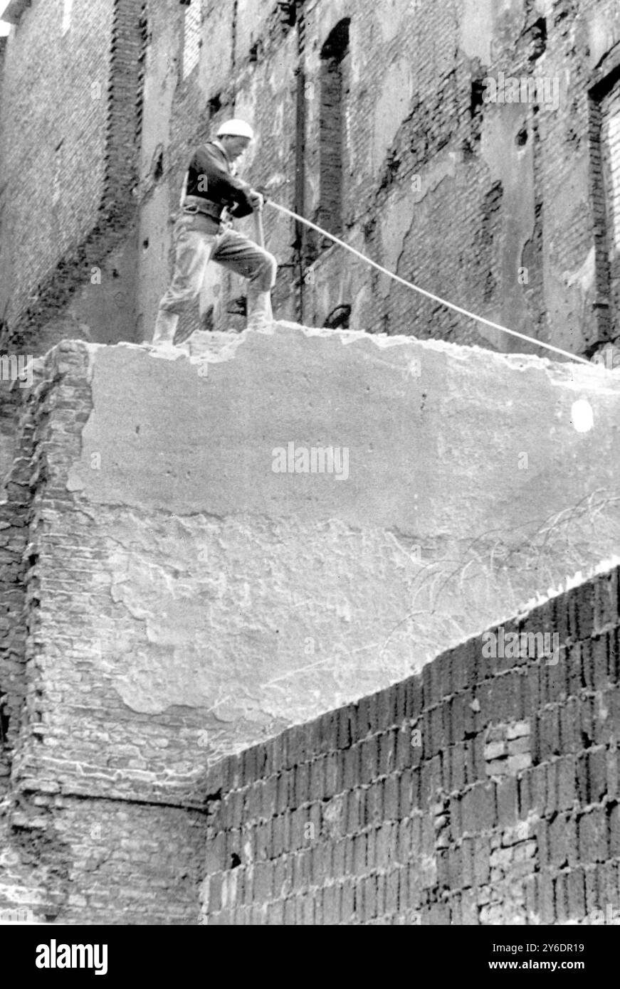 Demolition worker Black and White Stock Photos & Images - Alamy