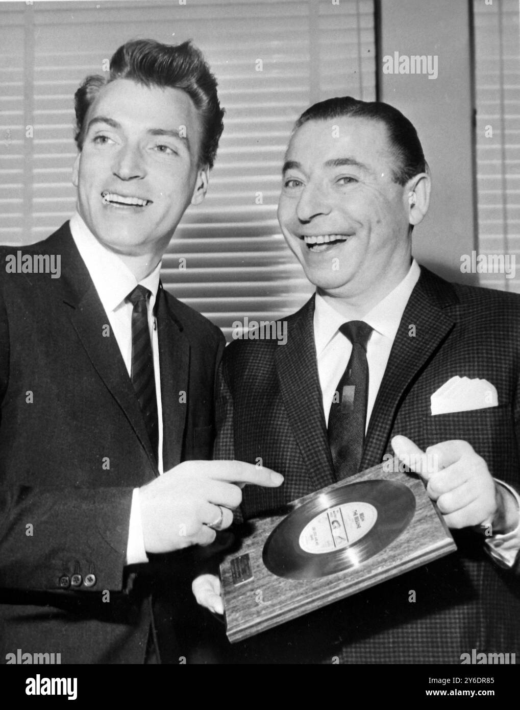 FRANK IFIELD AND JOE LOSS SHOW GOLD DISC / ; 27 MARCH 1963 Stock Photo ...