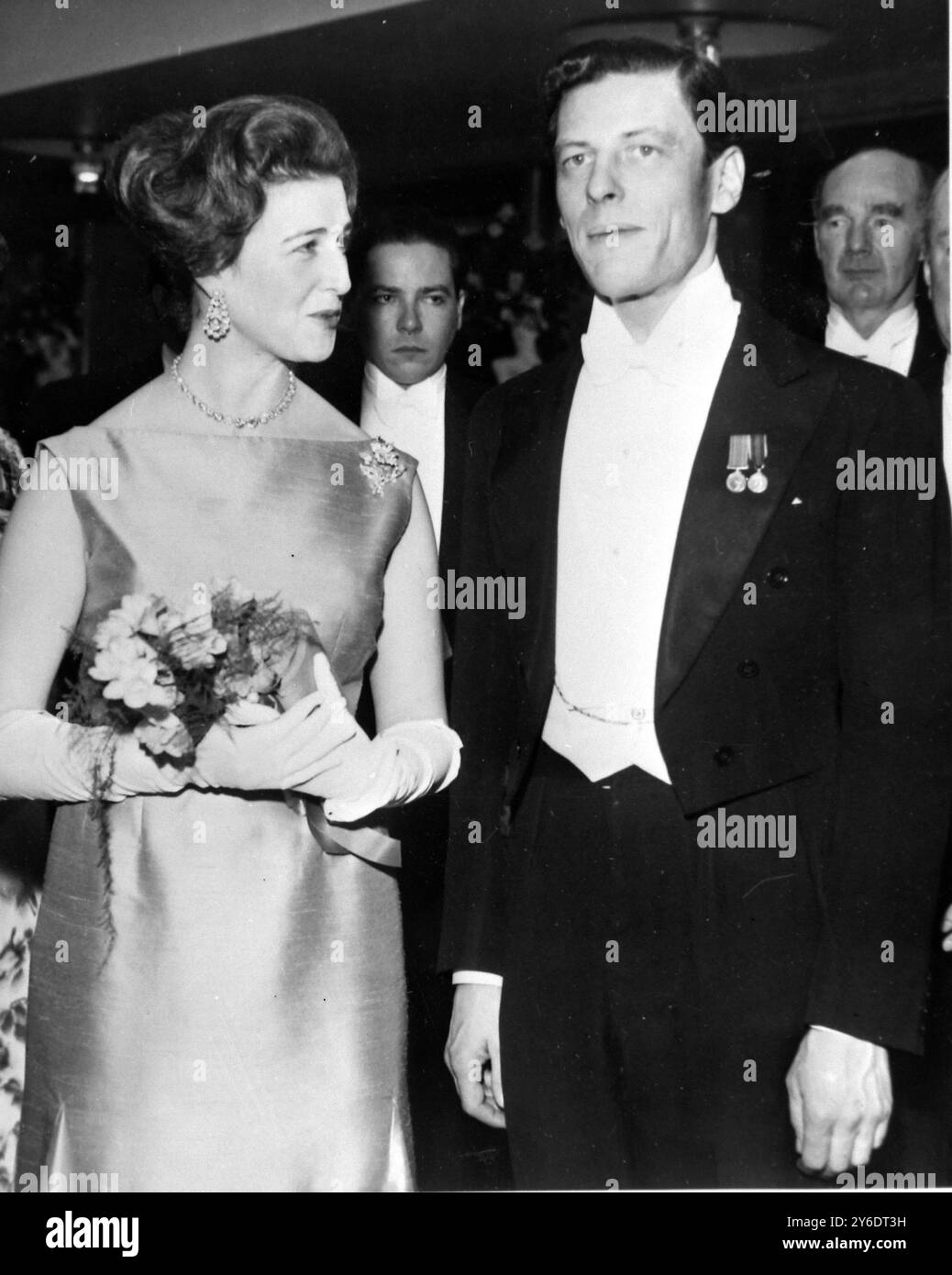 PRINCESS MARGARET ROSE AND LORD SNOWDON AT PREMIERE IN LONDON ; 19 ...