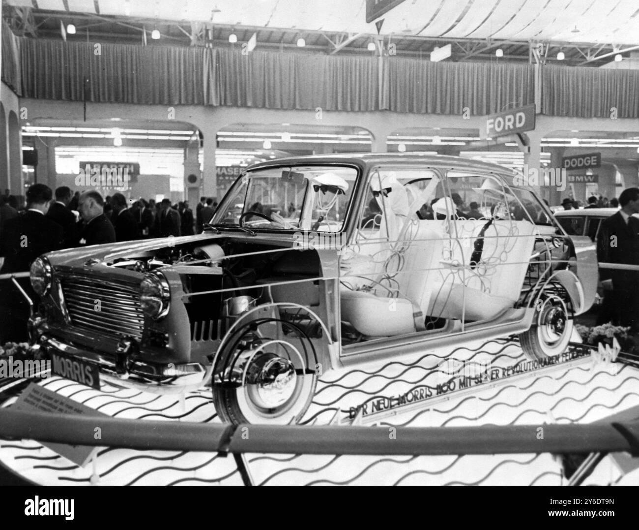 MOTOR CAR SHOW IN GENEVA - MORRIS CAR 1100 ; 16 MARCH 1963 Stock Photo ...