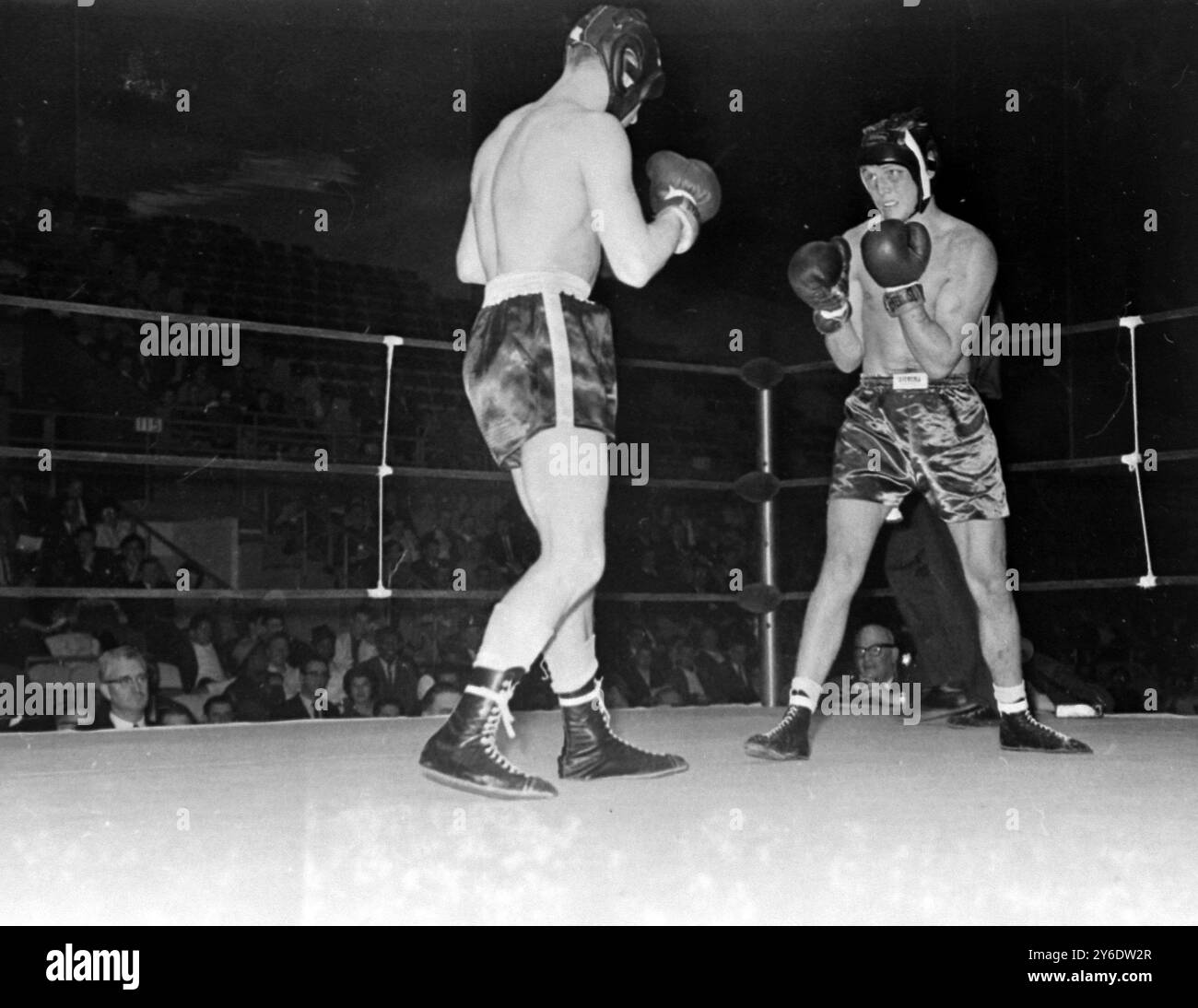 BOXING HAROLD FINLAY AND JIM MCGOWAN IN NEW YORK ; 12 MARCH 1963 Stock ...