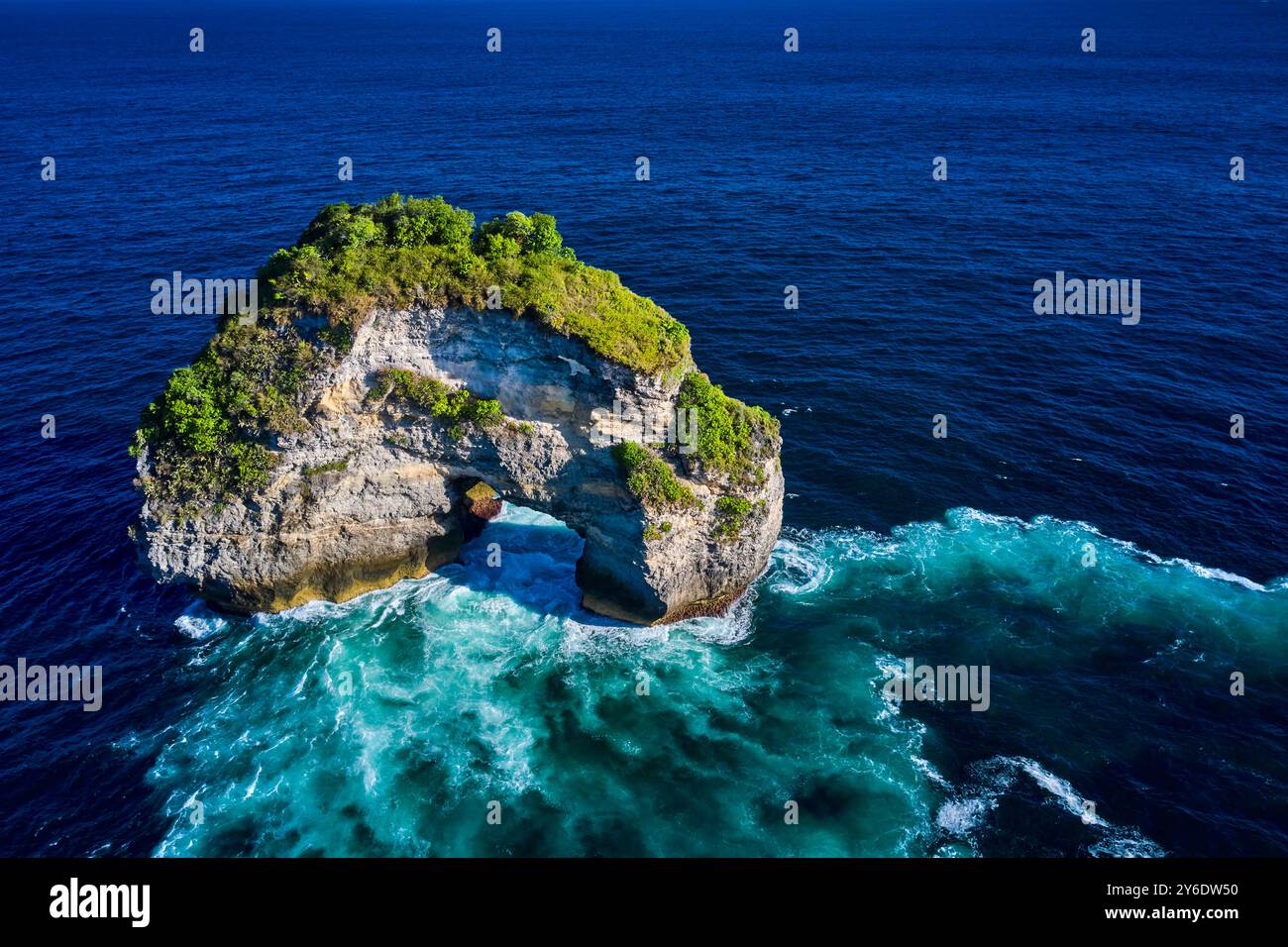 Batu bolong beach bali hi-res stock photography and images - Alamy