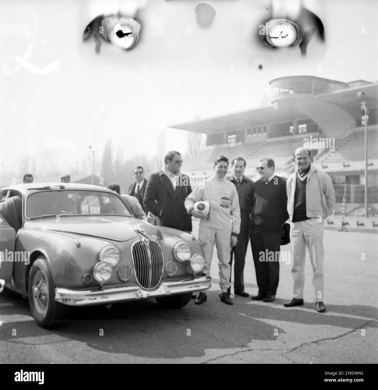 MOTOR CAR JAGUAR BERLINA 3800CC BKAAERT DUKE SARGENT LUNSDEN AND HEDGE ...