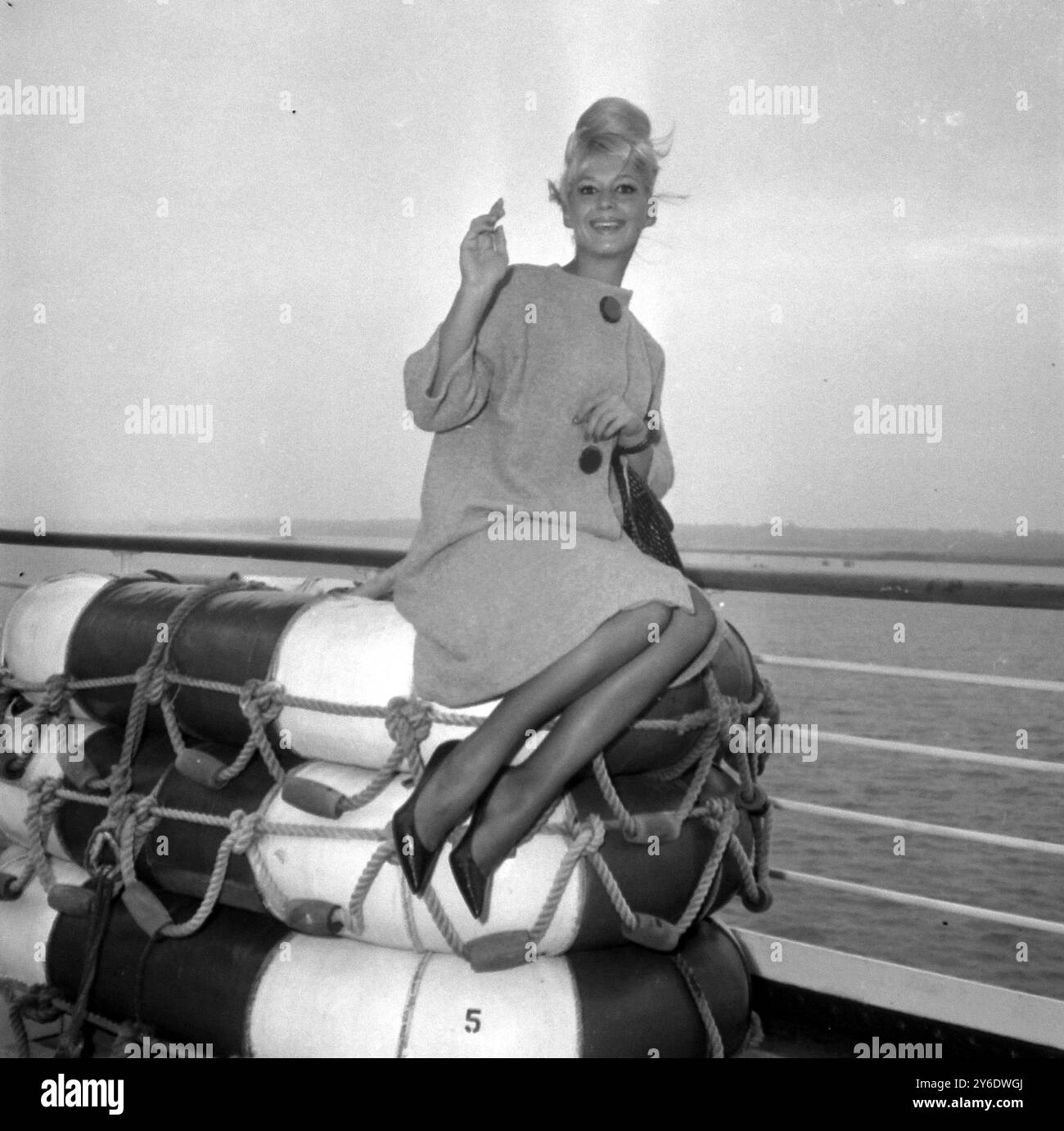 HAZEL BAKER MODEL / ; 8 MARCH 1963 Stock Photo - Alamy
