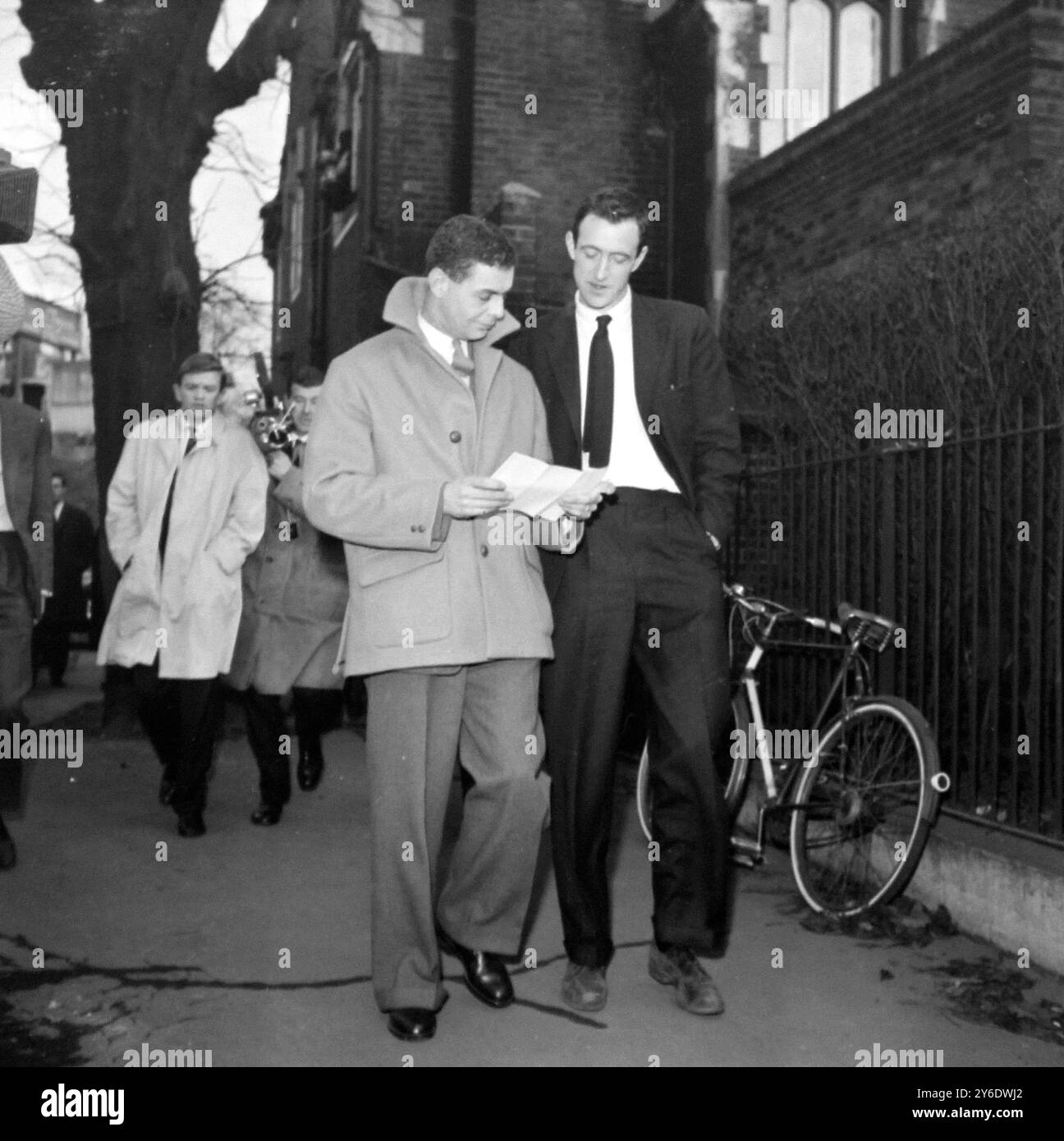 BRENDAN MULHOLLAND DAILY MAIL REPORTER IS OFF TO PRISON / ; 7 MARCH ...