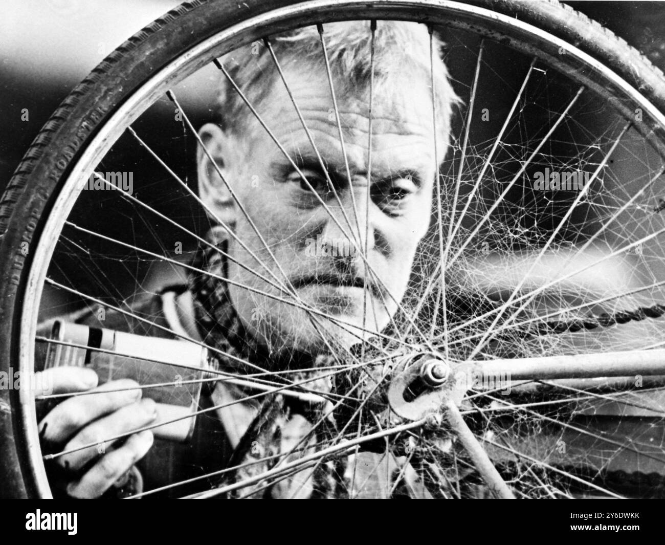 WILFRED BRAMBELL ACTOR IN STEPTOE & SON / ; 6 MARCH 1963 Stock Photo ...