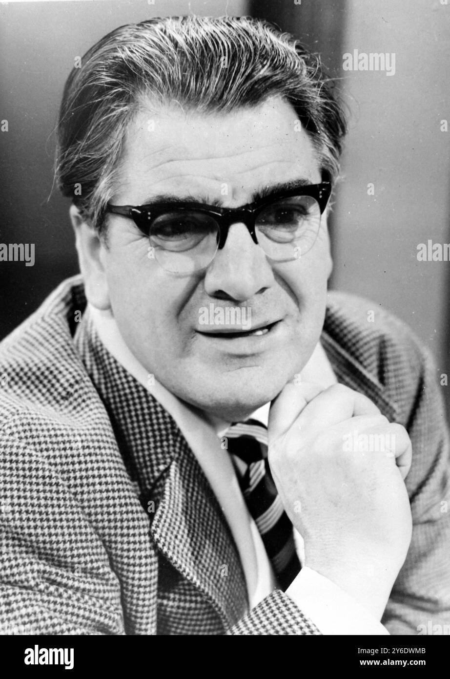 Harry worth comedian hi-res stock photography and images - Alamy