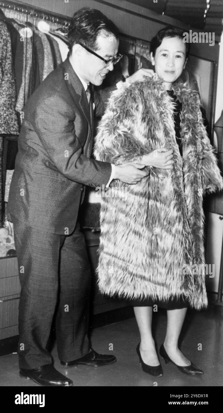 HISASHI HOSONO JAPANESE FASHION DESIGNER / ; 5 MARCH 1963 Stock Photo ...