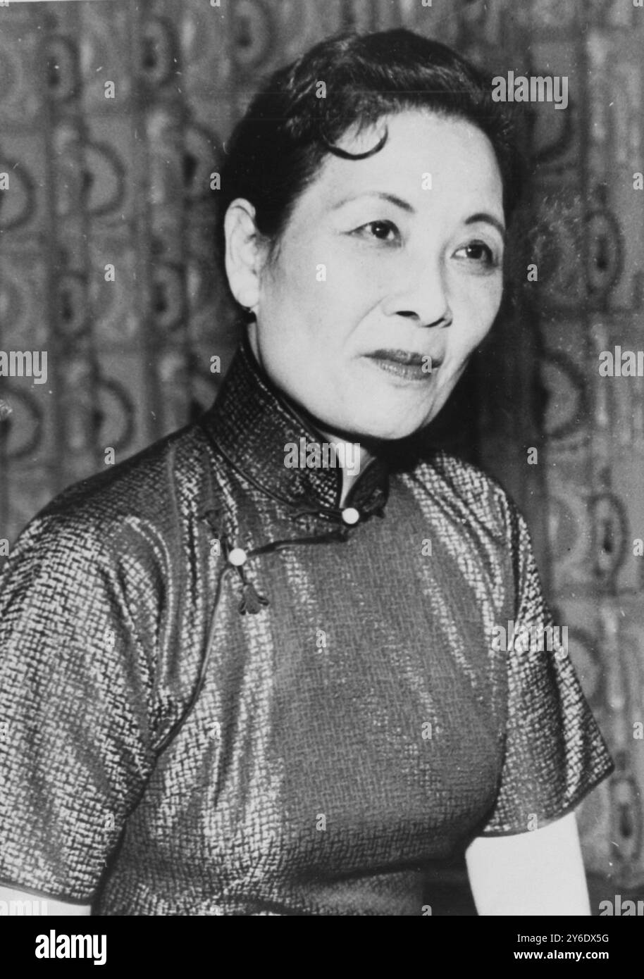 Chiang kai shek wife hi-res stock photography and images - Alamy