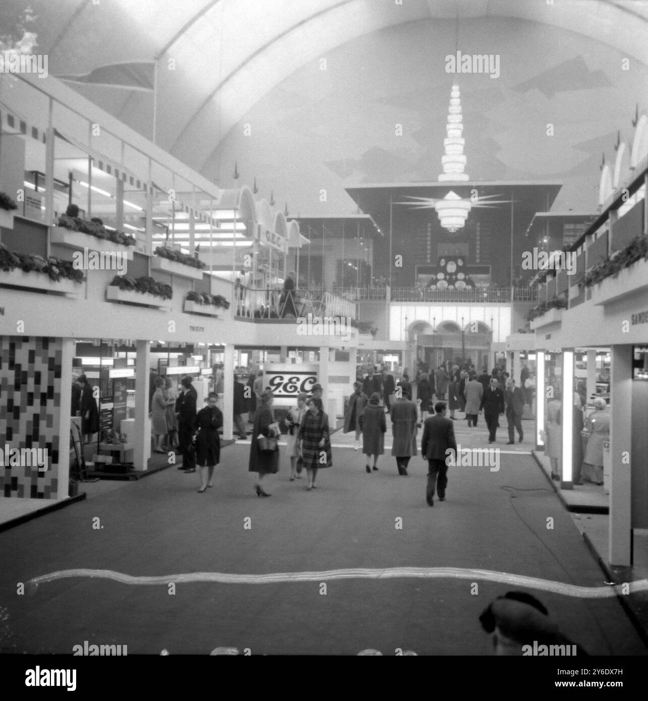 EXHIBITIONS IDEAL HOME GENERAL VIEW IN LONDON ; 4 MARCH 1963 Stock ...