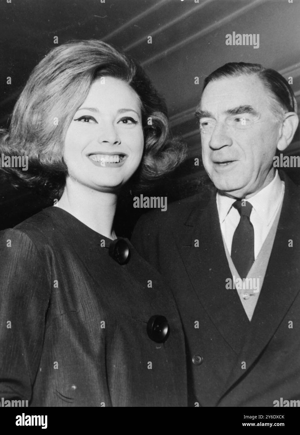 RAGNAR KIMLIN WITH MISS SWEDEN MONICA RAGBY IN PARIS / ; 2 MARCH 1963 ...