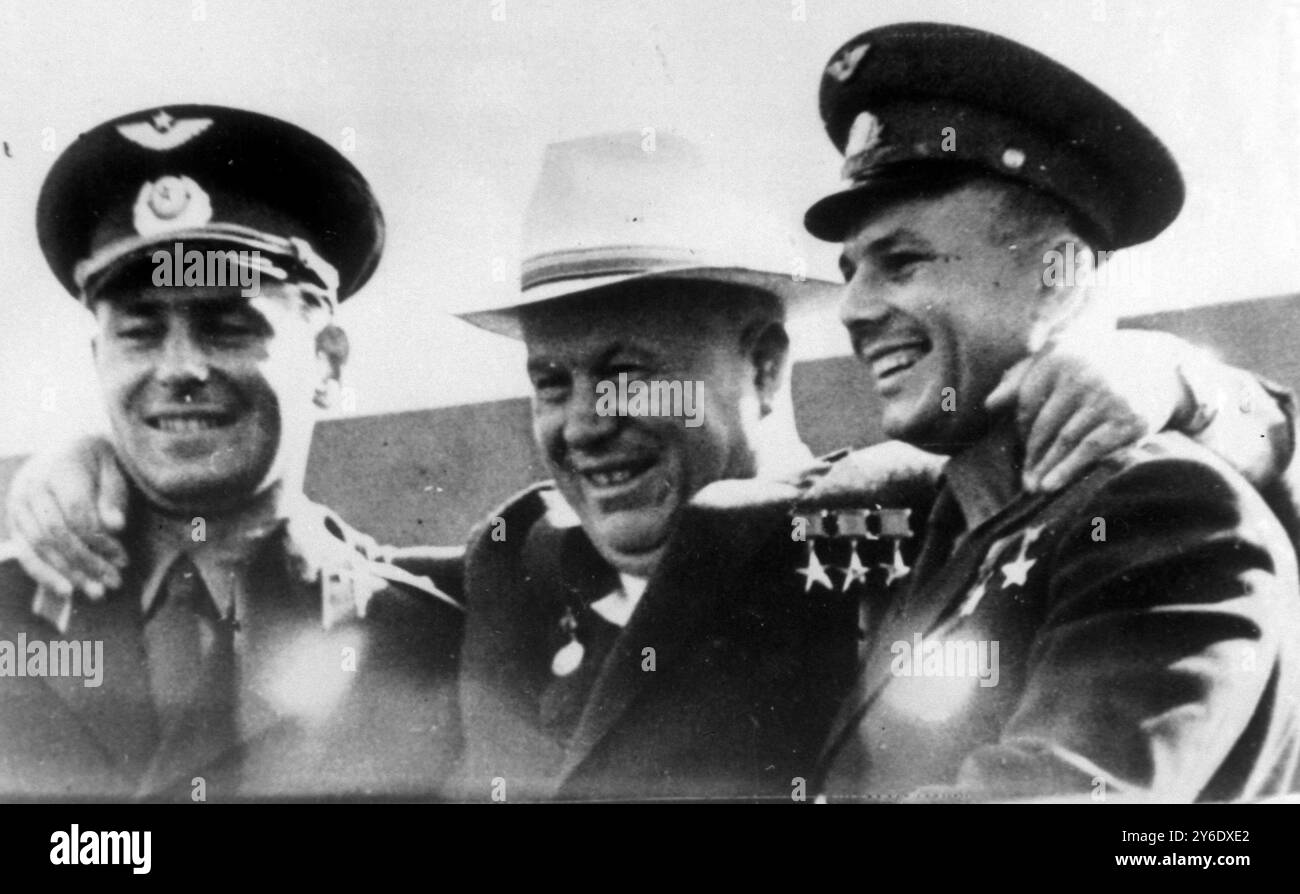 SOVIET PRIME MINISTER NIKITA KHRUSHCHEV WITH ASTRONAUTS GHERMAN TITOV ...