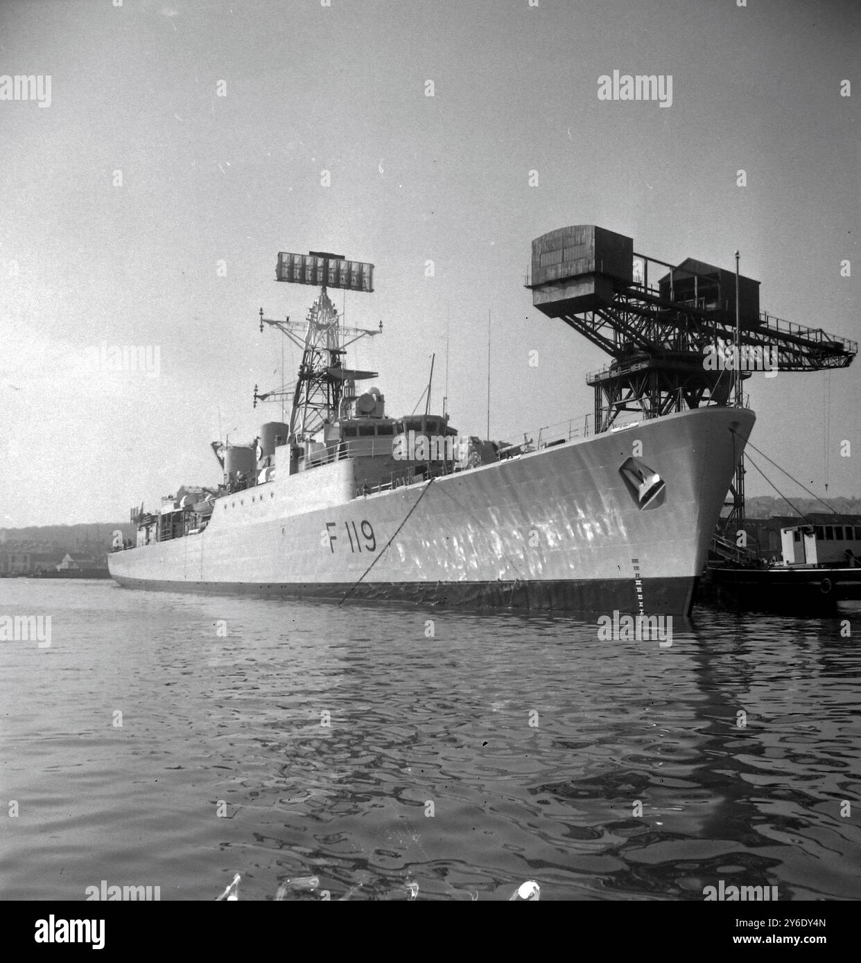 HMS ESKIMO BOATS LONG BOAT BUCKINGHAM PALACE TRISTAN DA CUNHA ISLANDERS ...
