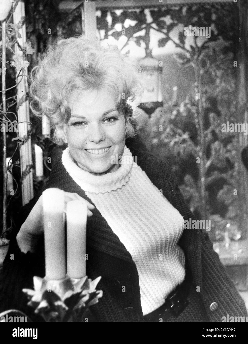 ACTRESS KIM NOVAK ; 19 FEBRUARY 1963 Stock Photo - Alamy