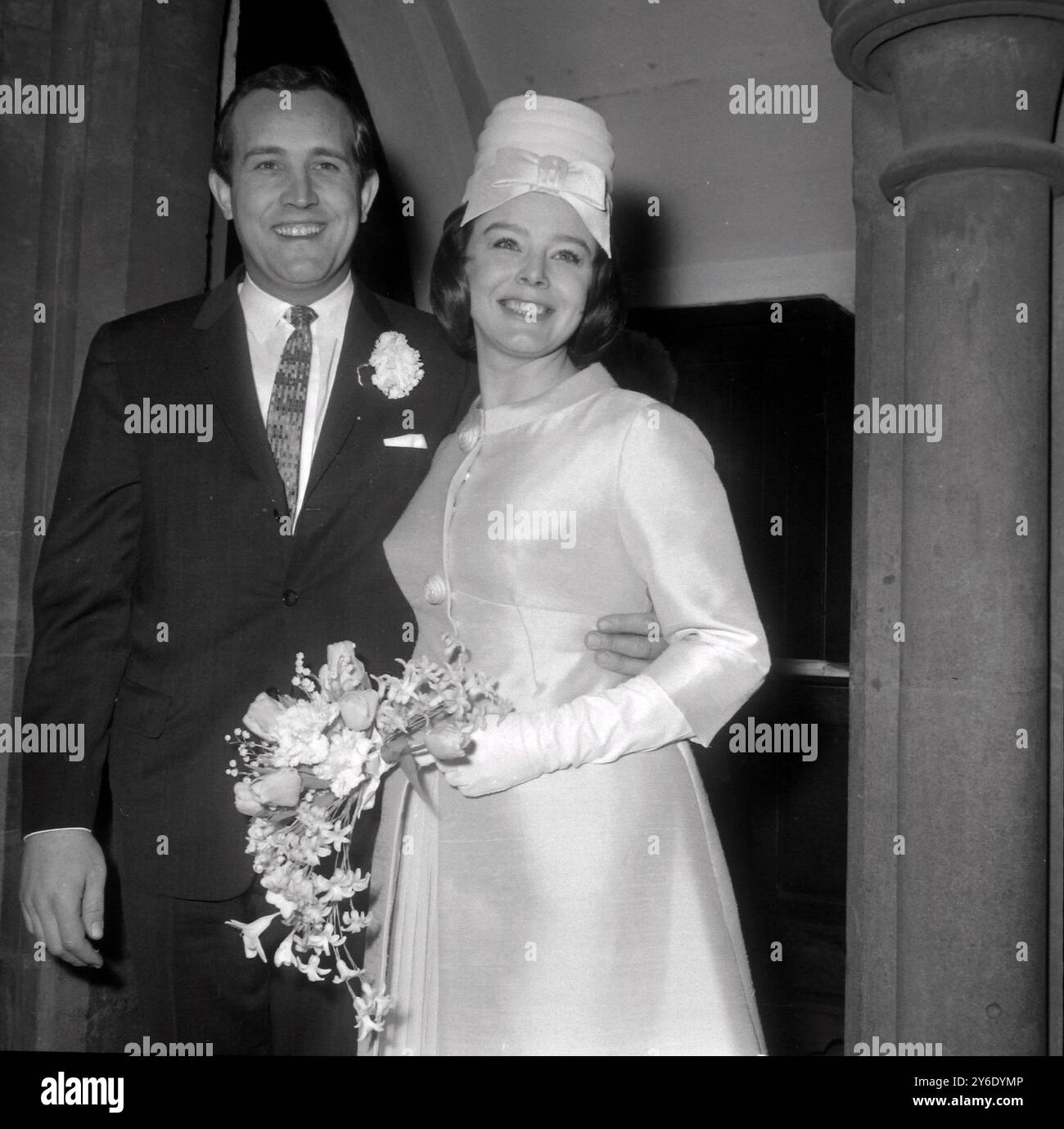 IAN HENDRY WEDS JANET MUNRO IN LONDON / ; 16 FEBRUARY 1963 Stock Photo ...