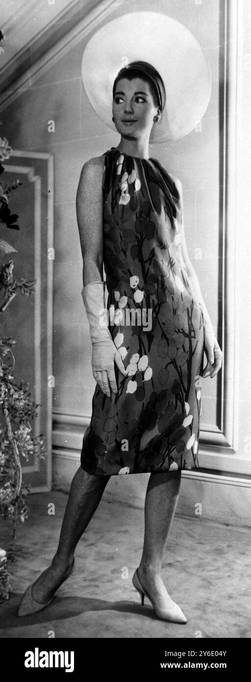 FASHION BOHAN MARC DRESS ; 11 FEBRUARY 1963 Stock Photo - Alamy