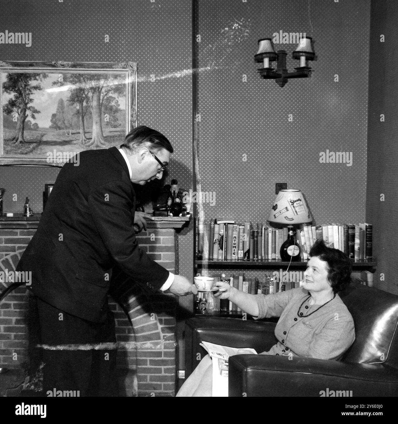 George brown 1960 hi-res stock photography and images - Alamy