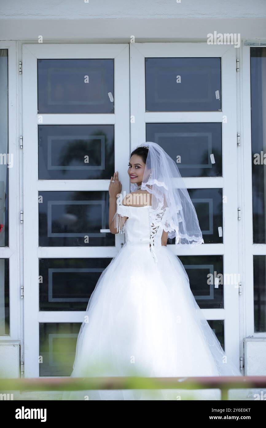 Beautiful Female Girls White Bridal Dress Queen Jewelry Outdoor Window ...