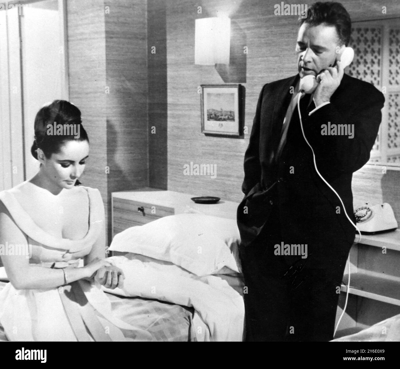 RICHARD BURTON FILMING VIPS WITH ACTRESS ELIZABETH TAYLOR/ ; 4 FEBRUARY ...